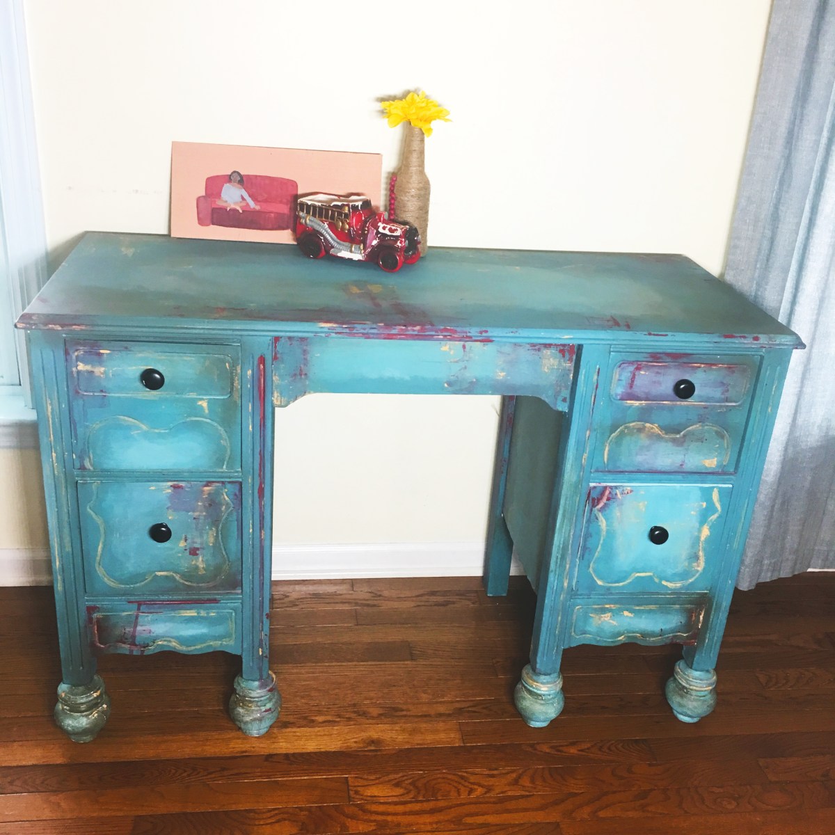 Bohemian Vintage Wood Desk – Inspirational Accent